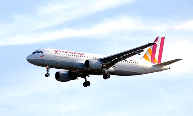ΕΠΕΣΕ ΑΕΡΟΣΚΑΦΟΣ ΔΕΙΤΕ ΤΗΝ ΤΡΕΛΗ ΠΟΡΕΙΑ ΤΟΥ AIRBUS ΠΡΙΝ ΤΗΝ ΣΥΝΤΡΙΒΗ ...