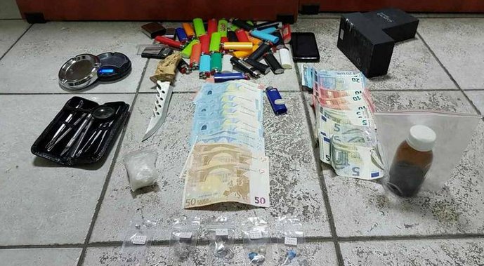 41ΧΡΟΝΟΣ ΕΚΡΥΒΕ ΝΑΡΚΩΤΙΚΑ ΜΕΣΑ ΣΕ... ΑΝΑΠΤΗΡΕΣ | TASTV.gr | Τα νέα της ...