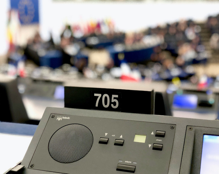 ΜΕΙΩΝΕΤΑΙ Ο ΑΡΙΘΜΟΣ ΤΩΝ ΕΥΡΩΒΟΥΛΕΥΤΩΝ ΜΕΤΑ ΤΙΣ ΕΥΡΩΕΚΛΟΓΕΣ 2019 | TASTV ...