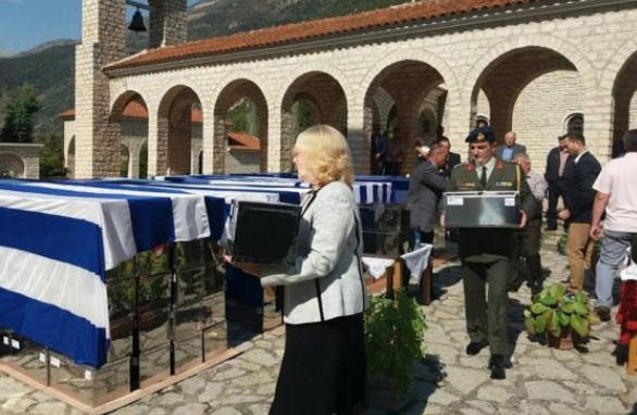 ΕΝΤΑΦΙΑΣΤΗΚΑΝ ΣΤΗΝ ΚΛΕΙΣΟΥΡΑ ΟΙ 573 ΝΕΚΡΟΙ ΤΟΥ ΕΛΛΗΝΟΪΤΑΛΙΚΟΥ ΠΟΛΕΜΟΥ ...