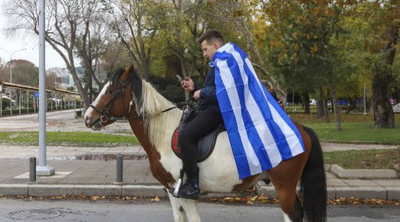 ΑΛΟΓΟ ΕΠΙΣΤΡΑΤΕΥΤΗΚΕ ΑΠΟ ΜΑΘΗΤΗ ΣΤΟ ΣΥΛΛΑΛΗΤΗΡΙΟ ΓΙΑ ΤΗΝ ΜΑΚΕΔΟΝΙΑ ...