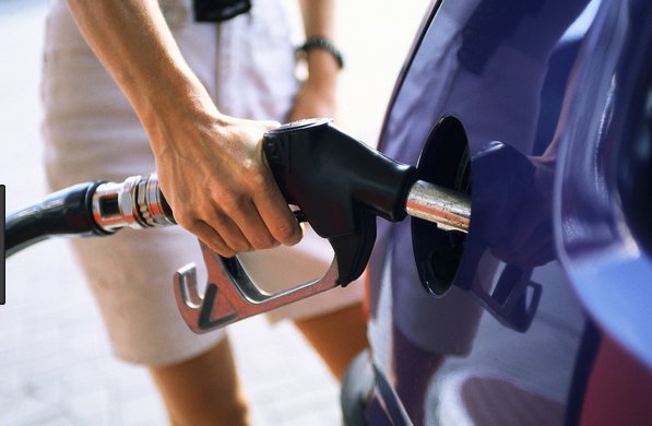 ΣΤΗΝ ΕΛΛΑΔΑ Η ΒΕΝΖΙΝΗ ΠΟΥ… ΚΑΙΕΙ 15% ΑΚΡΙΒΟΤΕΡΗ ΑΠΟ ΤΗΝ ΓΕΡΜΑΝΙΑ ...