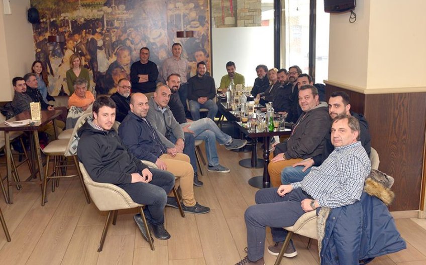 ΣΤΗΝ ΣΚΥΔΡΑ ΣΥΝΑΝΤΗΣΗ ΕΠΑΓΓΕΛΜΑΤΙΩΝ ΦΩΤΟΓΡΑΦΩΝ ΤΟΥ Ν. ΠΕΛΛΑΣ | TASTV.gr ...