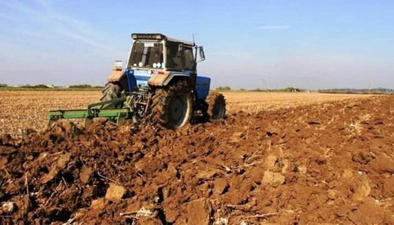 ΔΙΧΩΣ ΑΝΑΔΡΟΜΙΚΑ ΒΑΡΗ Η ΕΝΤΑΞΗ ΑΓΡΟΤΩΝ ΣΤΑ ΜΗΤΡΩΑ ΤΟΥ ΕΦΚΑ | TASTV.gr ...