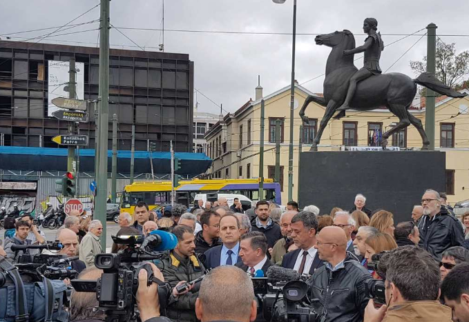ΣΤΑ ΑΠΟΚΑΛΥΠΤΗΡΙΑ ΤΟΥ ΕΦΙΠΠΟΥ ΑΝΔΡΙΑΝΤΑ ΤΟΥ ΜΕΓΑΛΟΥ ΑΛΕΞΑΝΔΡΟΥ ΣΤΗΝ ...