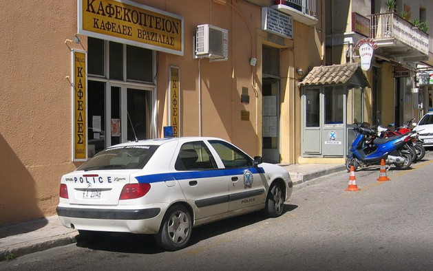 ΣΤΟΝ ΕΙΣΑΓΓΕΛΕΑ Ο ΑΛΒΑΝΟΣ ΠΟΥ ΒΙΑΣΕ 14ΧΡΟΝΗ ΒΡΕΤΑΝΙΔΑ | TASTV.gr | Τα ...