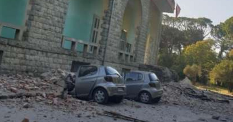 ΖΗΜΙΕΣ ΚΑΙ ΤΡΑΥΜΑΤΙΕΣ ΑΠΟ ΤΟΥΣ ΙΣΧΥΡΟΥΣ ΣΕΙΣΜΟΥΣ ΣΤΗΝ ΑΛΒΑΝΙΑ – ΟΙ ...