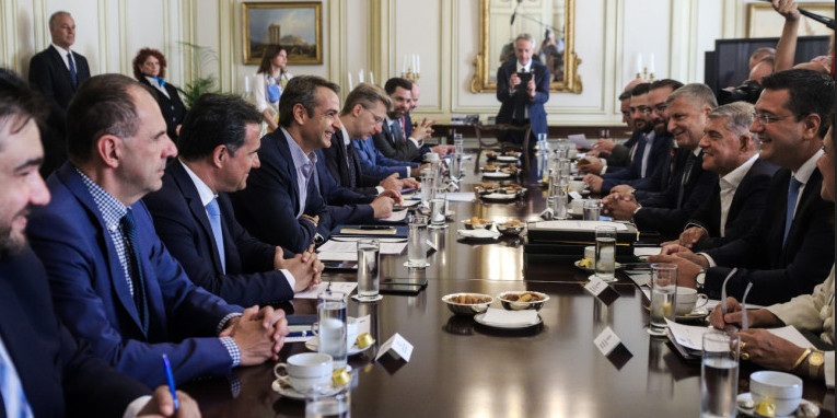 ΣΥΝΑΝΤΗΣΗ ΜΗΤΣΟΤΑΚΗ ΜΕ ΠΕΡΙΦΕΡΕΙΑΡΧΕΣ ΓΙΑ ΕΠΙΤΑΧΥΝΣΗ ΤΩΝ ΕΣΠΑ | TASTV ...