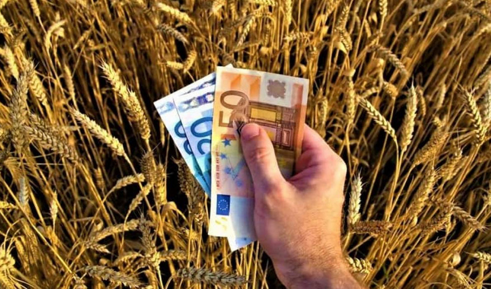 ΣΕ ΠΟΙΟΝ ΕΙΠΕ Ο ΥΠΟΥΡΓΟΣ ΑΓΡΟΤΙΚΗΣ ΑΝΑΠΤΥΞΗΣ "ΟΙ ΕΛΛΗΝΕΣ ΑΓΡΟΤΕΣ ΘΑ ...