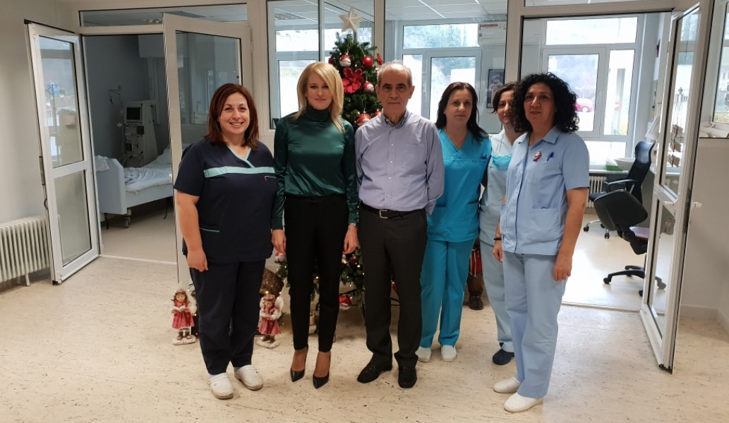 ΕΠΙΣΚΕΨΕΙΣ ΘΕΟΔΩΡΑΣ ΤΖΑΚΡΗ ΣΤΑ ΝΟΣΟΚΟΜΕΙΑ ΈΔΕΣΣΑΣ ΚΑΙ ΓΙΑΝΝΙΤΣΩΝ ...