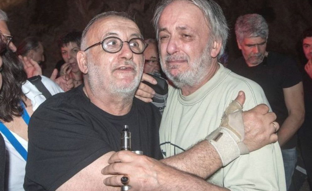 Ο ΑΝΔΡΕΑΣ ΜΙΚΡΟΥΤΣΙΚΟΣ ΑΠΟΧΑΙΡΕΤΑ ΤΟΝ ΘΑΝΟ: ΜΙΑ ΣΤΙΓΜΗ Η ΖΩΗ ΜΑΣ ΚΑΙ ΣΥ ...