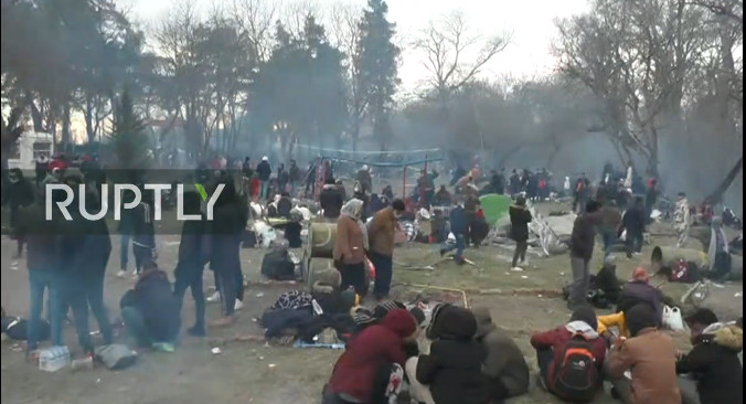 ΕΠΙΘΕΣΗ ΜΕΤΑΝΑΣΤΩΝ ΣΤΙΣ ΑΣΤΥΝΟΜΙΚΕΣ ΔΥΝΑΜΕΙΣ ΣΤΟΝ ΕΒΡΟ [ΕΙΚΟΝΕΣ & LIVE ...