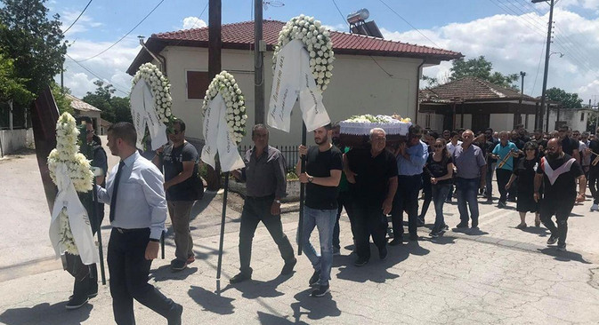 ΜΕ ΠΟΝΤΙΑΚΗ ΛΙΡΑ ΑΠΟΧΑΙΡΕΤΗΣΑΝ ΤΟΝ ΤΡΑΓΟΥΔΙΣΤΗ ΓΙΩΤΗ ΓΑΒΡΙΗΛΙΔΗ (ΒΙΝΤΕΟ ...