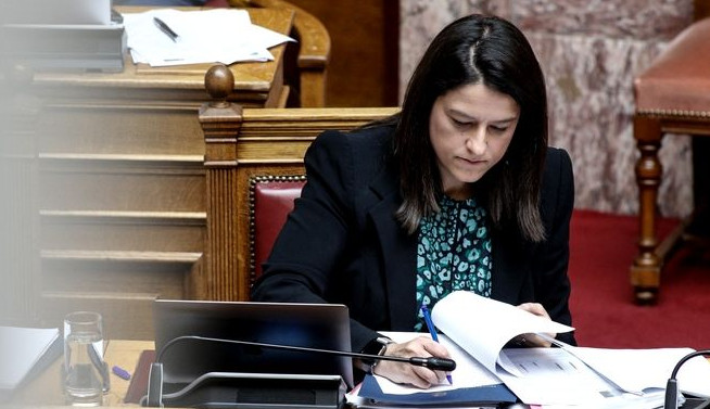 Η ΝΙΚΗ ΚΕΡΑΜΕΩΣ ΠΑΡΑΒΙΑΣΕ ΤΟΝ ΝΟΜΟ ΠΟΥ Η ΙΔΙΑ ΨΗΦΙΣΕ | TASTV.gr | Τα ...