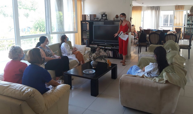 ΕΚΠΑΙΔΕΥΤΙΚΑ ΣΕΜΙΝΑΡΙΑ ΓΙΑ ΤΗΝ ΑΝΟΙΑ ΣΕ ΜΟΝΑΔΕΣ ΦΡΟΝΤΙΔΑΣ ΗΛΙΚΙΩΜΕΝΩΝ ...