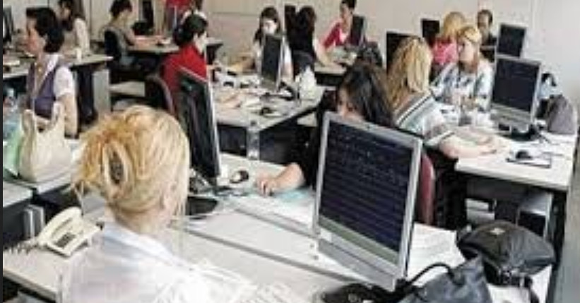 ΣΕ ΠΛΗΡΗ ΕΞΕΛΙΞΗ Ο ΣΧΕΔΙΑΣΜΟΣ ΤΗΣ ΚΥΒΕΡΝΗΣΗΣ ΓΙΑ ΑΠΟΛΥΣΕΙΣ ΣΤΟΥΣ ΔΗΜΟΥΣ ...