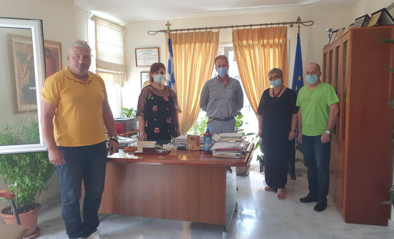 ΣΥΝΑΝΤΗΣΗ ΔΗΜΑΡΧΟΥ ΣΚΥΔΡΑΣ ΜΕ Δ/ΝΤΗ Α'ΒΑΘΜΙΑΣ ΠΕΛΛΑΣ | TASTV.gr | Τα ...