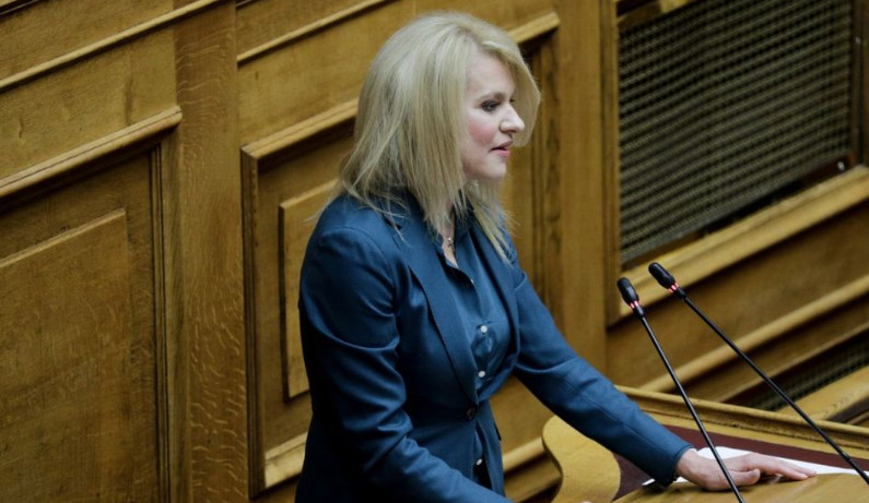ΘΕΟΔΩΡΑ ΤΖΑΚΡΗ: «Η ΚΥΒΕΡΝΗΣΗ ΜΗΤΣΟΤΑΚΗ ΜΑΣ ΕΧΕΙ ΒΑΛΕΙ ΣΕ ΕΝΑ ΤΡΕΝΟ ...