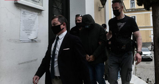 ΠΑΣΧΑ ΣΤΗΝ 6η ΠΤΕΡΥΓΑ ΤΟΥ ΚΟΡΥΔΑΛΛΟΥ Ο ΦΟΥΡΘΙΩΤΗΣ ΚΑΙ ΟΙ ...