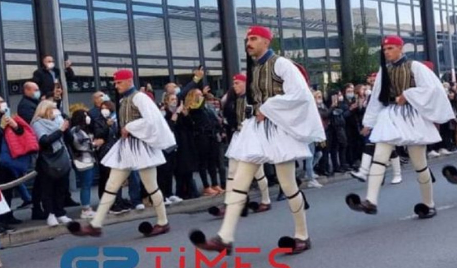 ΜΕΓΑΛΗ ΕΛΛΗΝΙΚΗ ΠΑΡΕΛΑΣΗ ΚΑΙ ΣΥΓΚΙΝΗΣΗ ΣΤΗΝ ΣΤΟΥΤΓΚΑΡΔΗ ΓΙΑ ΤΑ 200 ...