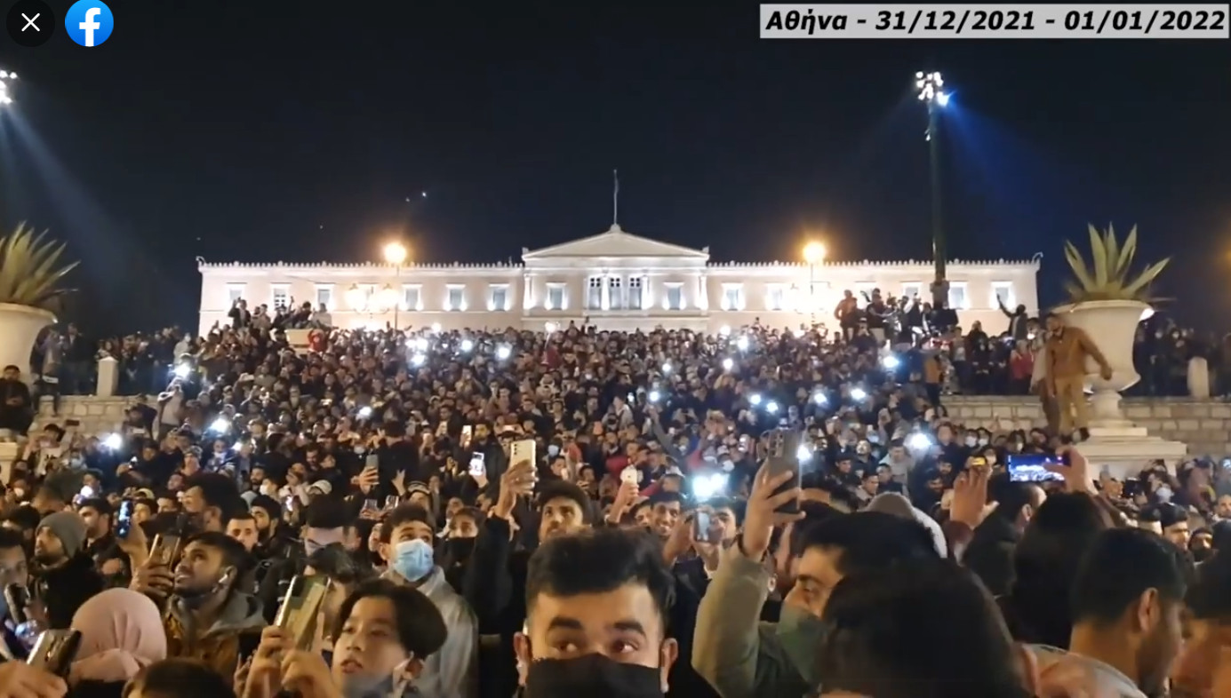 ΟΙ ΠΑΚΙΣΤΑΝΟΙ ΠΡΩΤΟΧΡΟΝΙΑ ΣΤΟ ΣΥΝΤΑΓΜΑ-ΟΙ ΕΛΛΗΝΕΣ ΚΛΕΙΣΜΕΝΟΙ ΣΤΑ ΣΠΙΤΙΑ ...