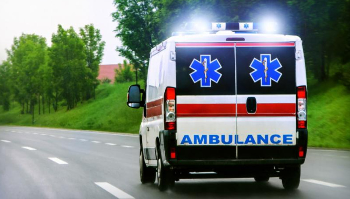 320 ΚΙΛΑ ΧΑΣΙΣ ΒΡΕΘΗΚΑΝ ΑΠΟ ΑΣΤΥΝΟΜΙΚΟΥΣ ΣΕ ΑΣΘΕΝΟΦΟΡΟ ΙΔΙΩΤΙΚΗΣ ...