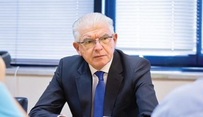 ΤΙ ΑΝΕΦΕΡΕ Ο ΔΙΟΙΚΗΤΗΣ ΤΟΥ ΕΛΓΑ Α. ΛΥΚΟΥΡΕΝΤΖΟΣ ΣΤΟ ΠΕΡΙΦ.ΣΥΜΒΟΥΛΙΟ ΓΙΑ ...
