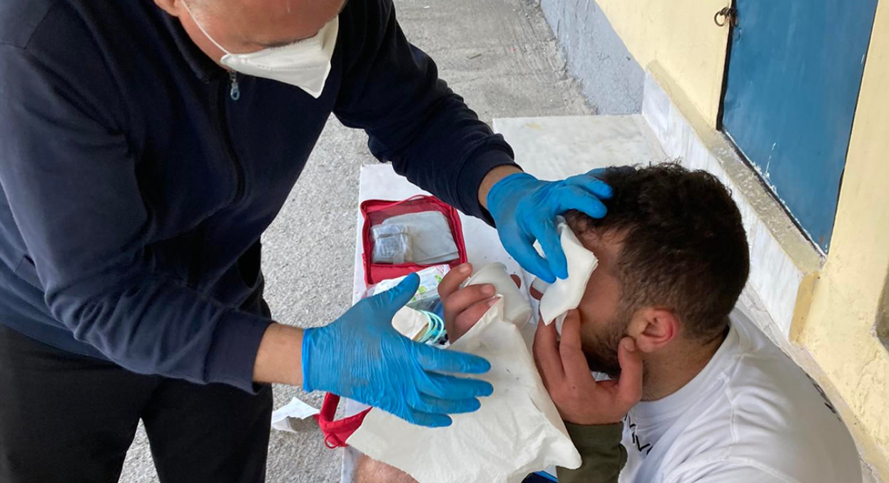 ΣΟΚΑΡΟΥΝ ΟΙ ΕΙΚΟΝΕΣ ΜΕ ΤΑ ΘΥΜΑΤΑ ΤΗΣ ΕΠΙΘΕΣΗΣ ΚΟΥΚΟΥΛΟΦΟΡΩΝ ΣΕ ...