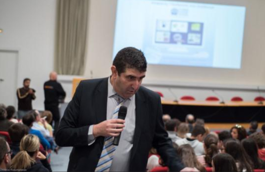 Γ. ΠΑΠΑΠΡΟΔΡΟΜΟΥ : ΜΠΑΙΝΕΙ ΤΕΛΟΣ ΣΤΟ ΚΥΒΕΡΝΟΕΓΚΛΗΜΑ ΜΕ ΤΟ ΠΑΡΕΜΠΟΡΙΟ ...