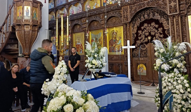 ΘΕΣΣΑΛΟΝΙΚΗ: ΚΟΣΜΟΣΥΡΡΟΗ ΓΙΑ ΤΟ ΥΣΤΑΤΟ ΑΝΤΙΟ ΣΤΟΝ ΣΠΟΥΔΑΙΟ ΑΛΕΞΑΝΔΡΟ ...