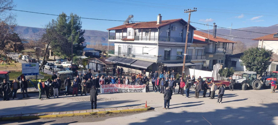 Η ΚΟΙΝΩΝΙΑ ΣΕ ΚΙΝΗΣΗ ΣΤΗΡΙΖΕΙ ΤΑ ΔΙΚΑΙΑ ΑΙΤΗΜΑΤΑ ΤΩΝ ΑΓΡΟΤΩΝ | TASTV.gr ...