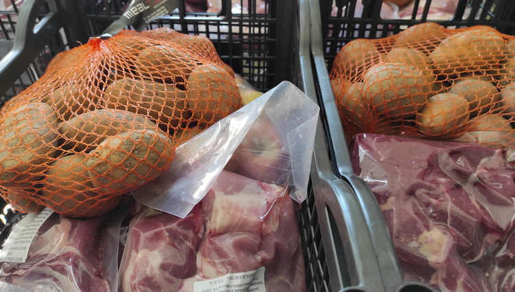 ΕΔΕΣΣΑ : ΕΓΙΝΕ ΔΙΑΝΟΜΗ ΤΡΟΦΙΜΩΝ ΣΕ ΔΙΚΑΙΟΥΧΟΥΣ ΤΟΥ ΚΟΙΝΩΝΙΚΟΥ ...