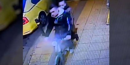 ΔΕΙΤΕ ΠΩΣ ΕΚΛΕΒΕ ΚΙΝΗΤΑ 41ΧΡΟΝΟΣ ΜΑΖΙ ΜΕ ΤΗΝ ΚΟΠΕΛΑ ΤΟΥ | TASTV.gr | Τα ...