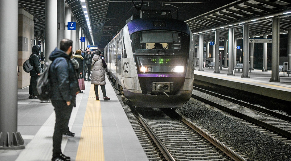 ΠΟΙΑ ΕΙΝΑΙ ΤΑ ΠΡΩΤΑ ΔΡΟΜΟΛΟΓΙΑ ΤΡΕΝΩΝ ΠΟΥ ΞΕΚΙΝΗΣΑΝ | TASTV.gr | Τα νέα ...