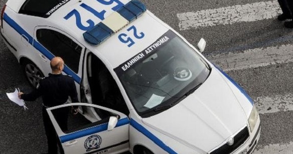 ΑΓΡΙΟ ΞΥΛΟ ΣΤΟ ΚΕΝΤΡΟ ΤΗΣ ΒΕΡΟΙΑΣ - ΤΡΑΥΜΑΤΙΣΤΗΚΕ ΑΣΤΥΝΟΜΙΚΟΣ | TASTV ...