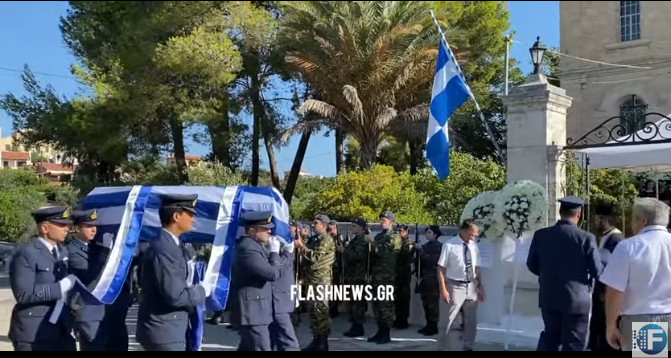 ΔΕΝ ΑΝΤΕΞΕ Η ΓΥΝΑΙΚΑ ΤΟΥ ΗΡΩΑ ΣΜΗΝΑΓΟΥ ΝΑ ΜΕΙΝΕΙ ΣΤΗΝ ΚΗΔΕΙΑ [ΒΙΝΤΕΟ ...