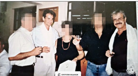ΧΡΟΝΙΑ ΗΤΑΝ ΤΟ «ΜΠΟΥΜΠΟΥΚΙ» ΣΤΗΝ ΑΥΛΗ ΤΩΝ ΜΗΤΣΟΤΑΚΗΔΩΝ Ο ΑΣΤΥΝΟΜΙΚΟΣ ...