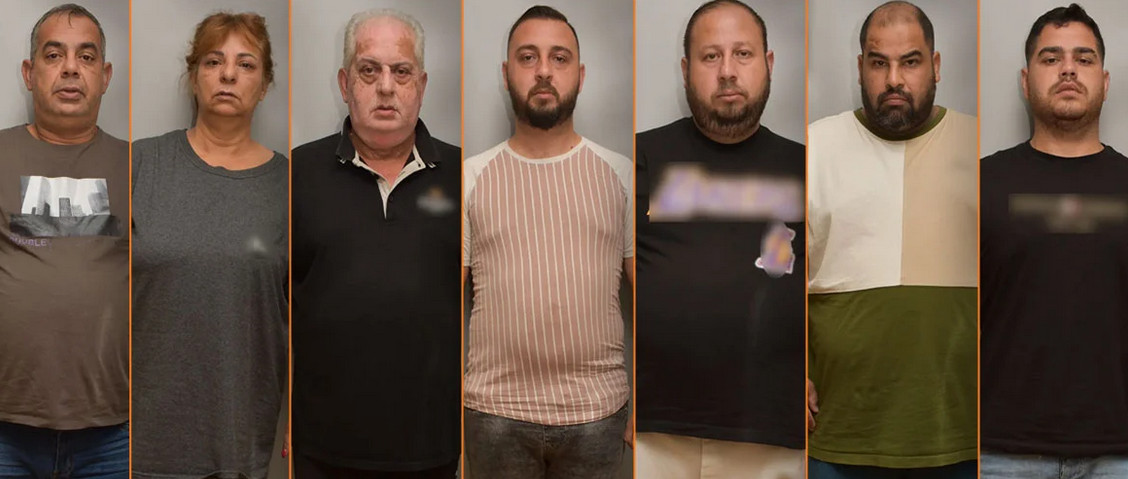 "ΜΑΙΜΟΥ" ΥΠΑΛΛΗΛΟΙ ΤΗΣ ΔΕΗ - ΟΛΟΚΛΗΡΗ Η ΣΠΕΙΡΑ - ΕΙΧΑΝ ΕΞΑΠΑΤΗΣΕΙ ΚΟΣΜΟ ...
