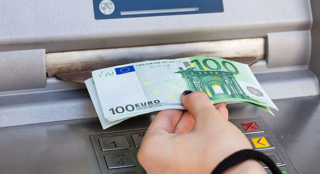 ΟΠΕΚΑ: ΠΟΤΕ ΘΑ ΠΛΗΡΩΘΟΥΝ ΤΑ ΕΚΤΑΚΤΑ ΕΠΙΔΟΜΑΤΑ | TASTV.gr | Τα νέα της ...