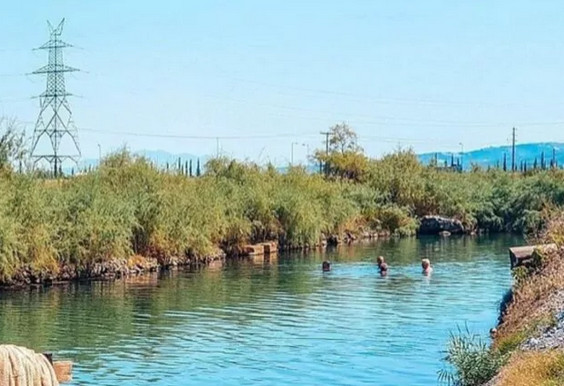 ΝΕΚΡΟΣ 27ΧΡΟΝΟΣ ΕΚΑΝΕ ΜΠΑΝΙΟ ΣΕ ΙΑΜΑΤΙΚΑ ΛΟΥΤΡΑ ΣΤΗ ΛΑΜΙΑ ΚΑΙ ΚΑΤΕΛΗΞΕ ...