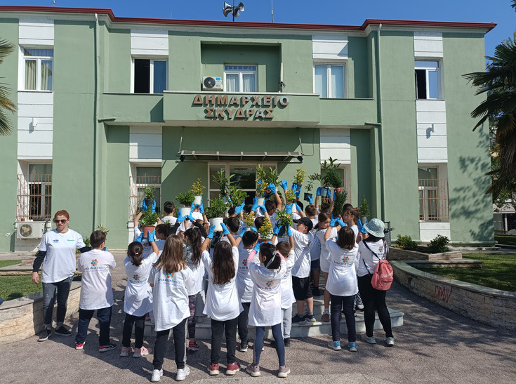 Ο ΔΗΜΟΣ ΣΚΥΔΡΑΣ ΣΥΜΜΕΤΕΙΧΕ ΣΤΗΝ ΠΕΡΙΒΑΛΛΟΝΤΙΚΗ ΔΡΑΣΗ ΄LET'S DO IT ...