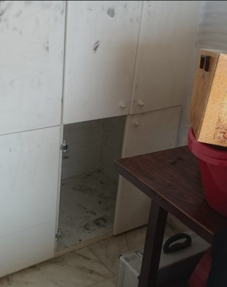 ΣΥΝΕΛΗΦΘΗ ΔΡΑΣΤΗΣ ΜΕΣΑ ΣΕ ΝΤΟΥΛΑΠΑ-ΕΙΧΕ ΤΟ ΕΝΑ ΠΟΔΙ ΑΠΟ ΕΞΩ ΝΑ ΦΑΙΝΕΤΑΙ ...