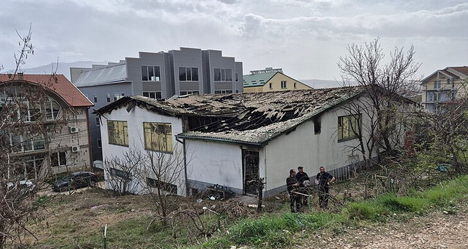ΣΚΟΠΙΑ : ΥΠΟΥΡΓΟΙ-ΔΗΜΑΡΧΟΣ-ΑΣΤΥΝΟΜΙΚΟΙ ΣΤΗΝ ΦΥΛΑΚΗ ΓΙΑ ΤΟΥΣ 61 ΝΕΚΡΟΥΣ ...