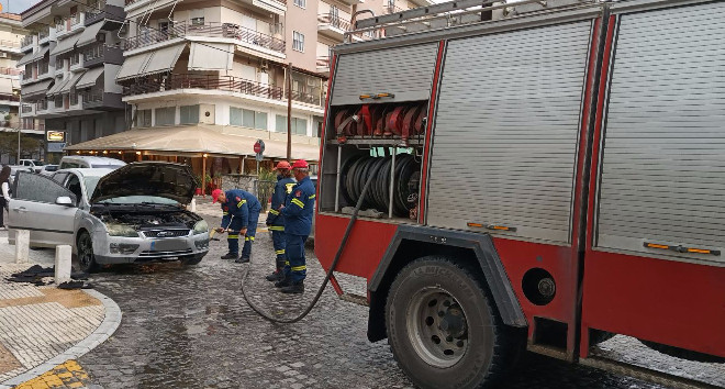 ΕΔΕΣΣΑ : ΦΩΤΙΑ ΠΗΡΕ ΙΧΕ ΑΥΤΟΚΙΝΗΤΟ ΣΤΗΝ ΟΔΟ 25ης ΜΑΡΤΙΟΥ - ΦΩΤΟ | TASTV ...