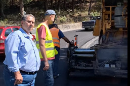 ΕΔΕΣΣΑ-ΚΛΕΙΣΟΧΩΡΙ: ΕΡΓΑΣΙΕΣ ΑΣΦΑΛΤΟΣΤΡΩΣΗΣ - ΒΙΝΤΕΟ | TASTV.gr | Τα νέα ...