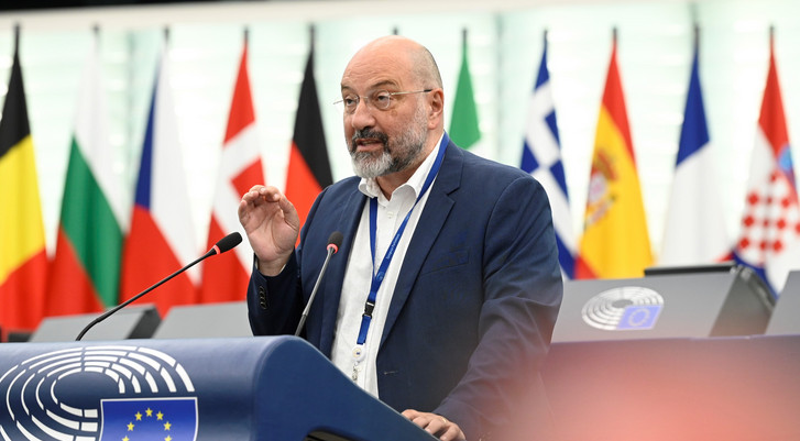 ΑΡΝΑΟΥΤΟΓΛΟΥ : ΣΒΗΝΟΥΝ ΤΑ ΕΛΛΗΝΙΚΑ ΧΩΡΙΑ | TASTV.gr | Τα νέα της Πέλλας ...
