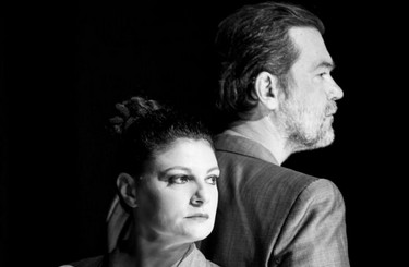 ΑΝΑΒΑΛΛΕΤΑΙ ΣΤΑ ΓΙΑΝΝΙΤΣΑ Η ΘΕΑΤΡΙΚΗ ΠΑΡΑΣΤΑΣΗ "ΑΓΓΟΥΡΑ ΚΕΡΑΣΙΑ" ΛΟΓΩ ...