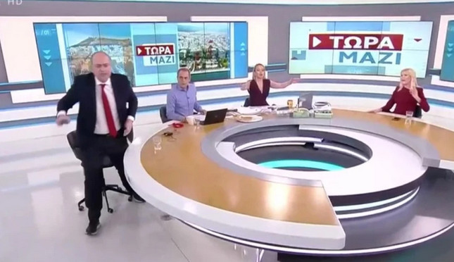 ΒΙΝΤΕΟ - ΕΠΕΙΣΟΔΙΟ ON AIR ΜΕ ΤΖΑΚΡΗ ΚΑΙ ΛΑΖΑΡΙΔΗ ΓΙΑ ΤΗΝ ΚΑΡΥΣΤΙΑΝΟΥ ...