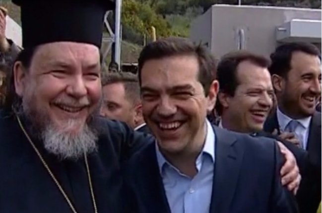 Ο ΙΕΡΕΑΣ ΠΟΥ ΗΘΕΛΕ ΦΩΤΟΓΡΑΦΙΑ ΜΕ ΤΟΝ ΤΣΙΠΡΑ (VIDEO) | TASTV.gr | Τα νέα ...