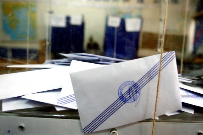 Ο ΣΚΟΥΡΛΕΤΗΣ ΕΙΣΗΓΕΙΤΑΙ ΤΗΝ ΜΕΤΑΘΕΣΗ ΤΩΝ ΑΥΤΟΔΙΟΙΚΗΤΙΚΩΝ ΕΚΛΟΓΩΝ -ΤΙ ...